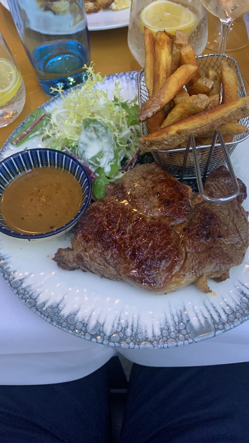 La Broche De Leonard in Cannes - Menu, openingstijden, prijzen, adres ...