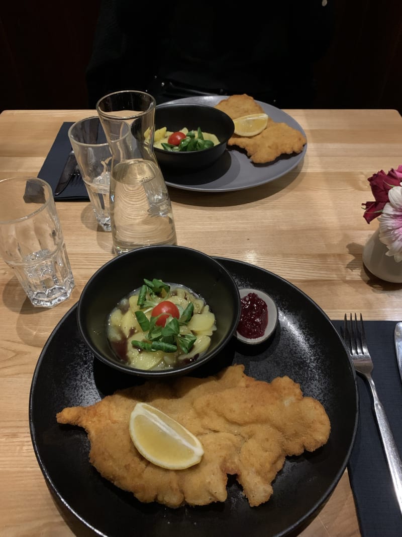 SIXTA Restaurant- Bar in Wien - Bewertungen, Speisekarte und Preise ...