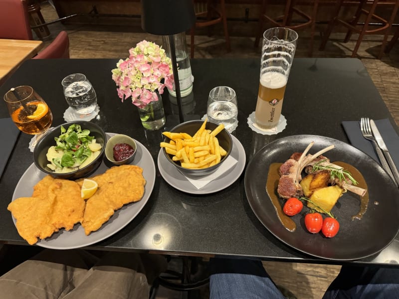 SIXTA Restaurant- Bar in Wien - Bewertungen, Speisekarte und Preise ...