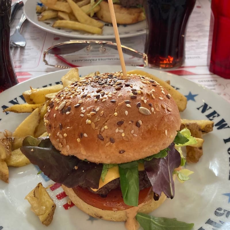 Restaurant Le Fil Rouge Café à Paris - Menu, avis, prix et réservation ...