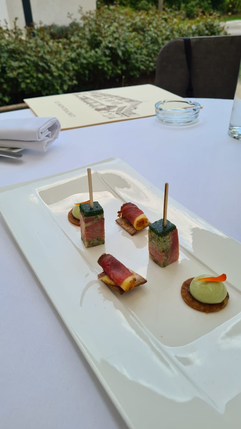 Le Montrachet Restaurant in Auxey-Duresses - Restaurant Reviews, Menu ...