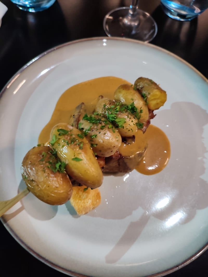 Le Carré Blanc in Saint-Herblain - Menu, openingstijden, prijzen, adres ...