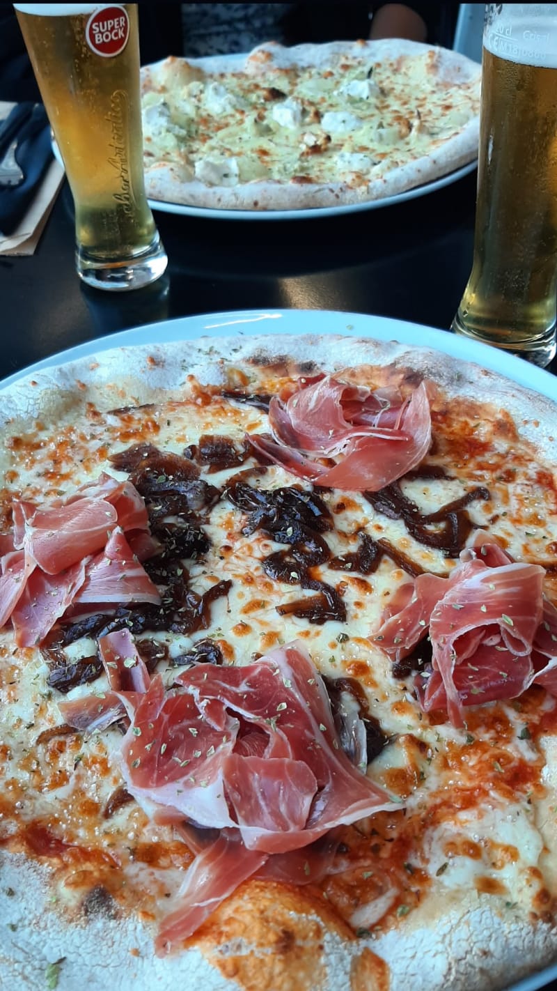 Pizzaria Luzzo Odivelas in Odivelas - Restaurant Reviews, Menu and ...