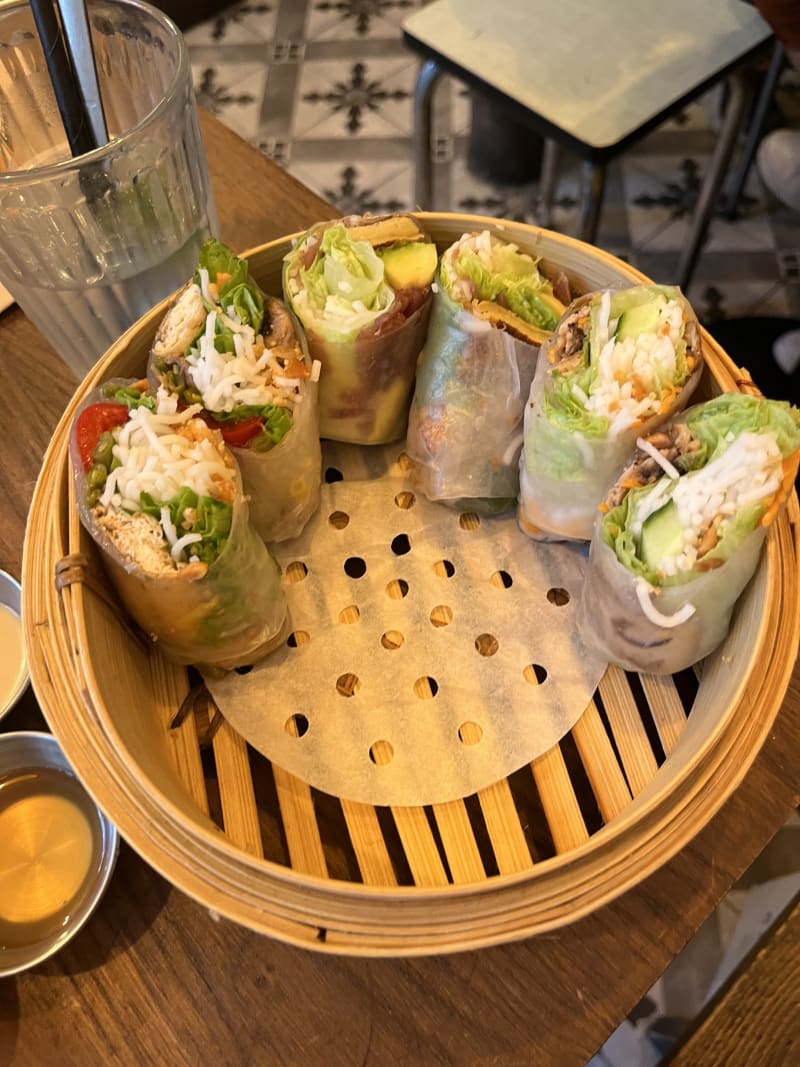 Restaurant Banoi Vinaigriers à Paris - Menu, avis, prix et réservation ...