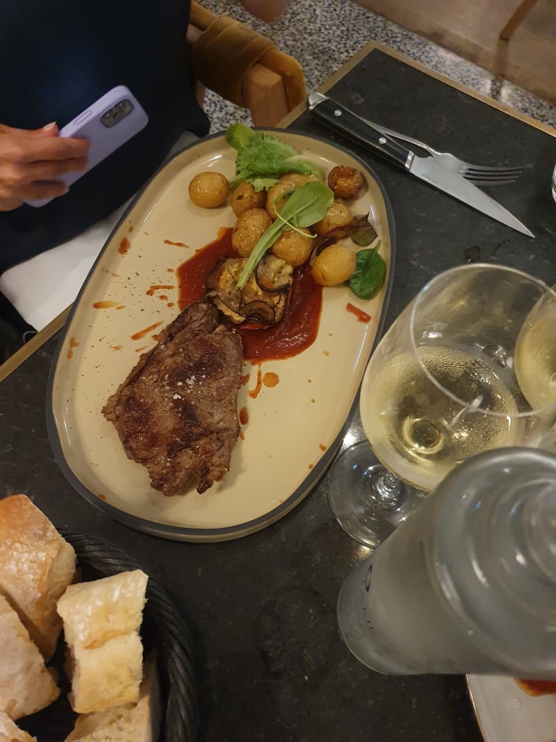 Dandy Hôtel & Kitchen in Paris - Restaurant Reviews, Menu and Prices ...