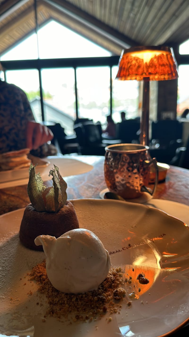 Enoteca 17.56 em Vila Nova de Gaia - Preços, menu, morada, reserva e ...