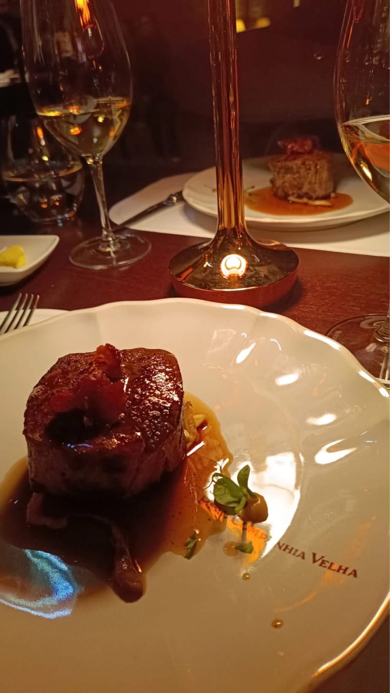 Enoteca 17.56 em Vila Nova de Gaia - Preços, menu, morada, reserva e ...
