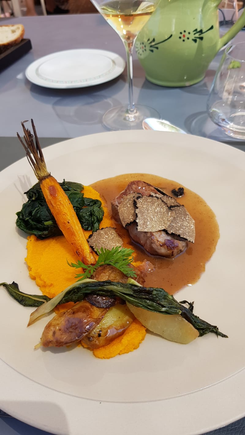 Restaurant Le Moulin du Gastronome à Charnay-lès-Mâcon - Menu, avis ...