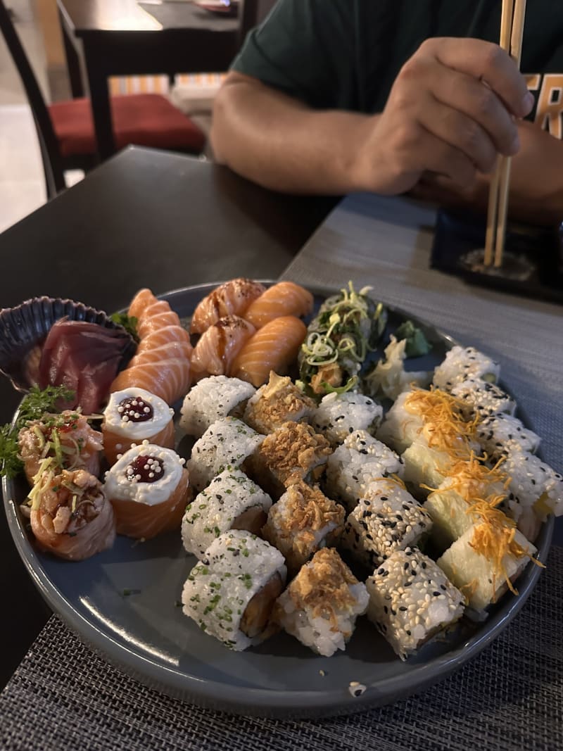 Sushiway by Chef Kadu in Parede - Menu, openingstijden, prijzen, adres ...