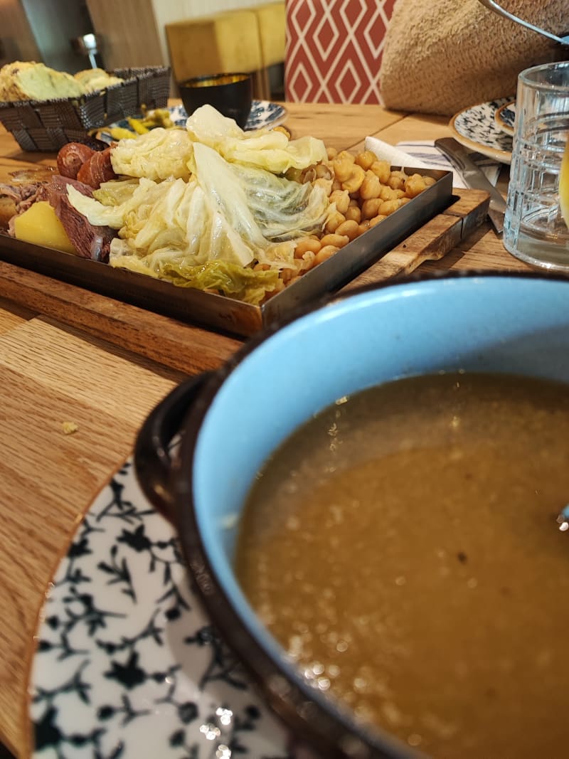 Restaurante Descaro en Madrid - Menú 2024, opiniones, precios y reserva ...