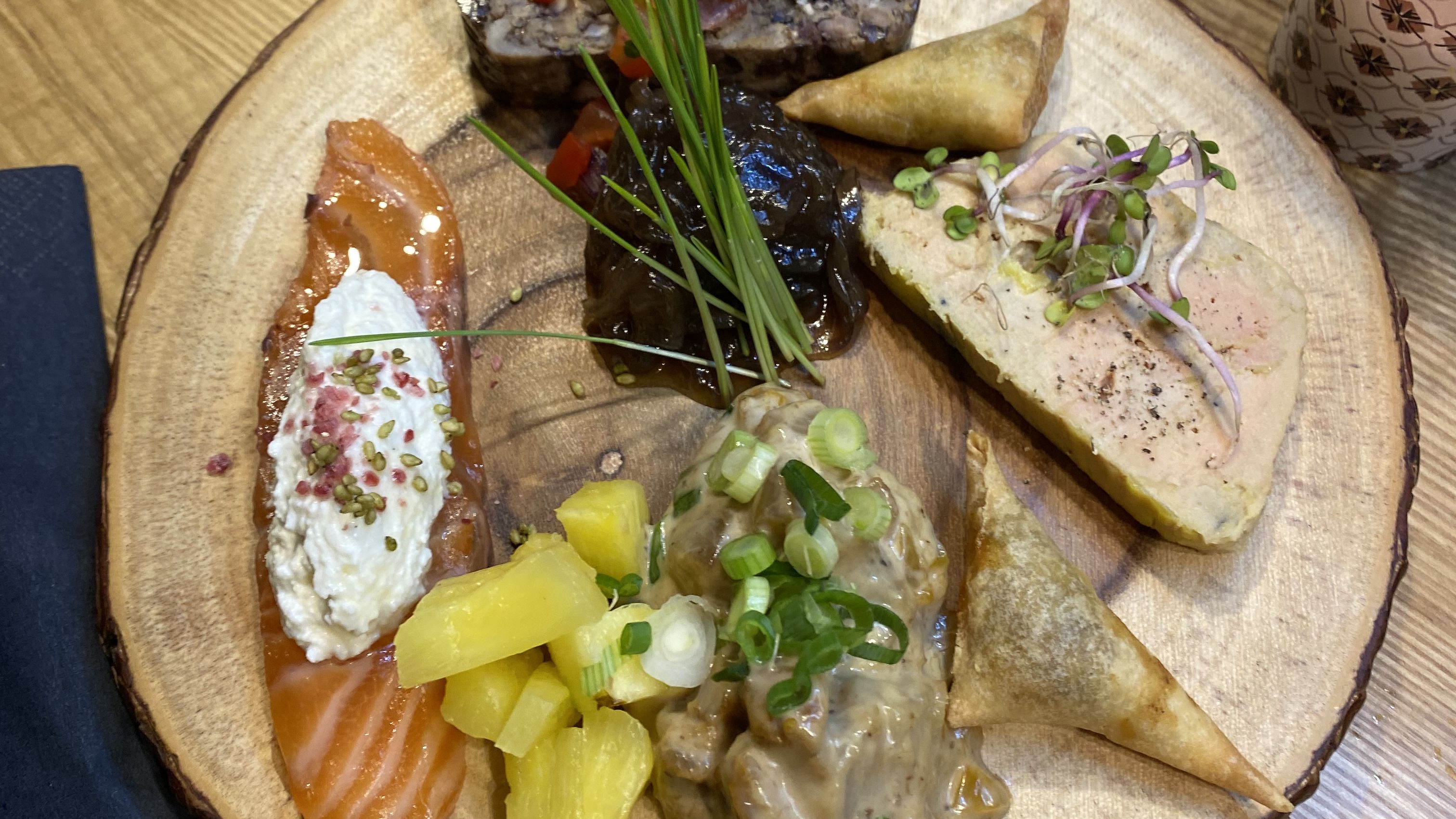 Carte et Menus 2022 - Le Chamarel à Lille (59800) - TheFork (LaFourchette)