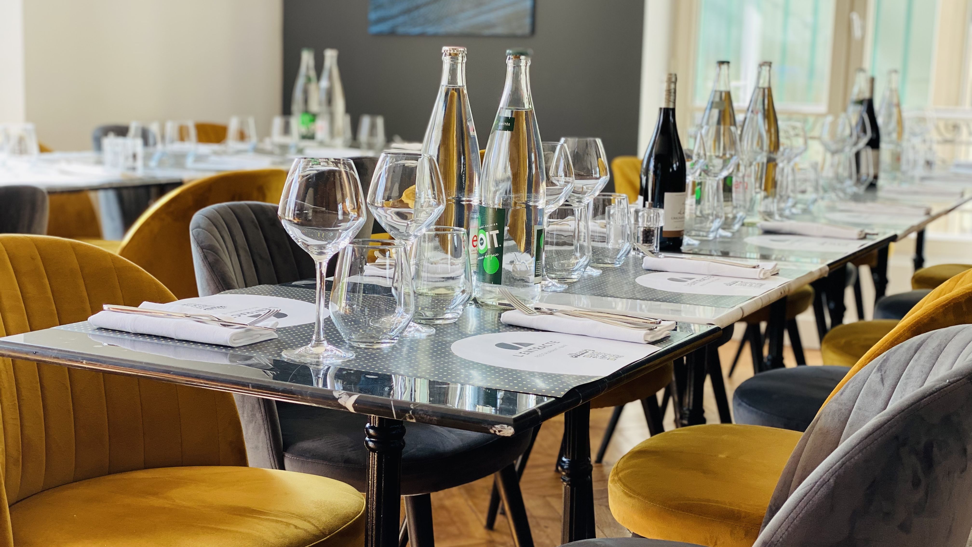 L’Entracte in Ville-d'Avray - Restaurant Reviews, Menus, and Prices ...