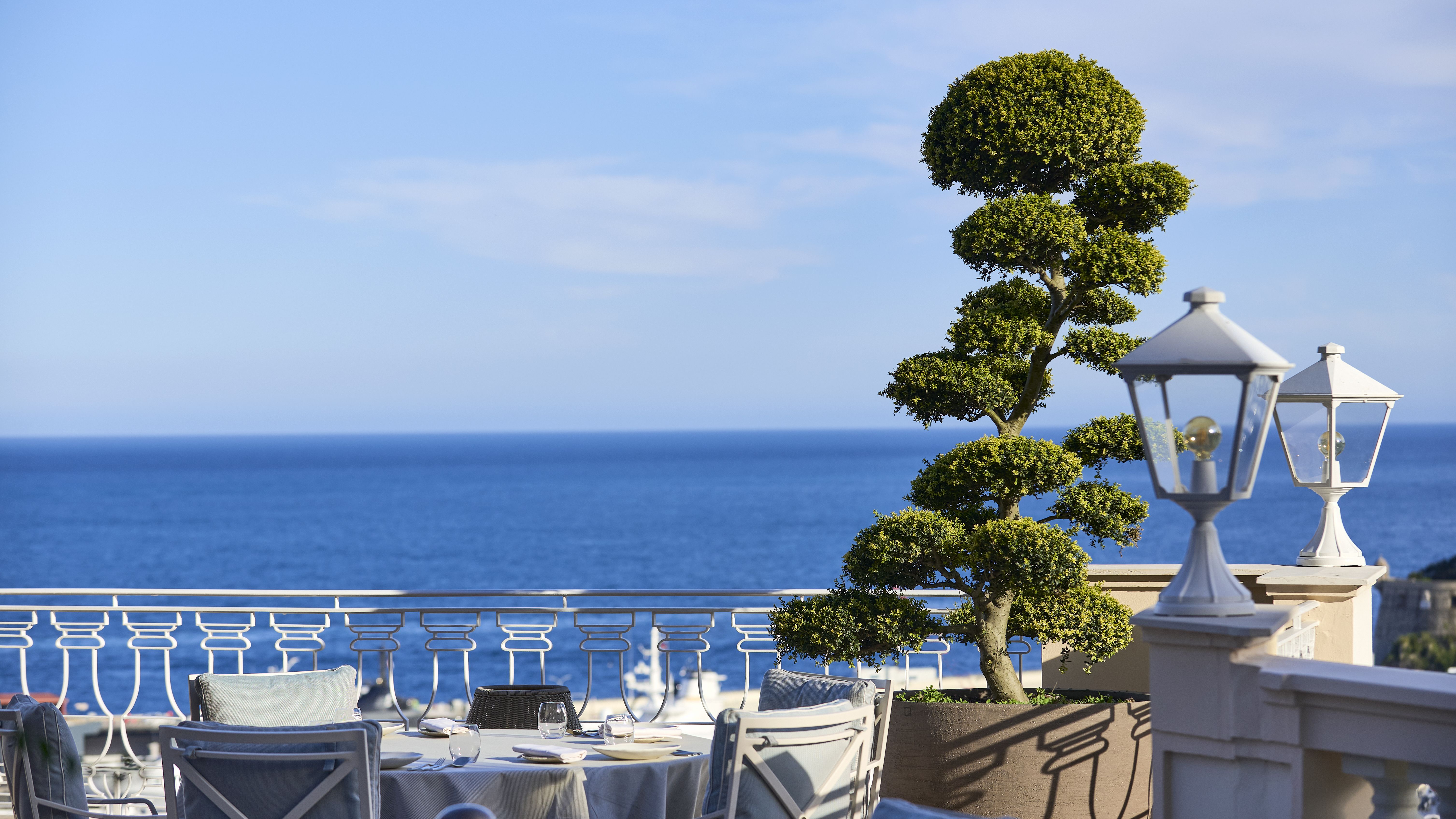 Pavyllon, un restaurant Yannick Alleno, Monte-Carlo in Monaco ...