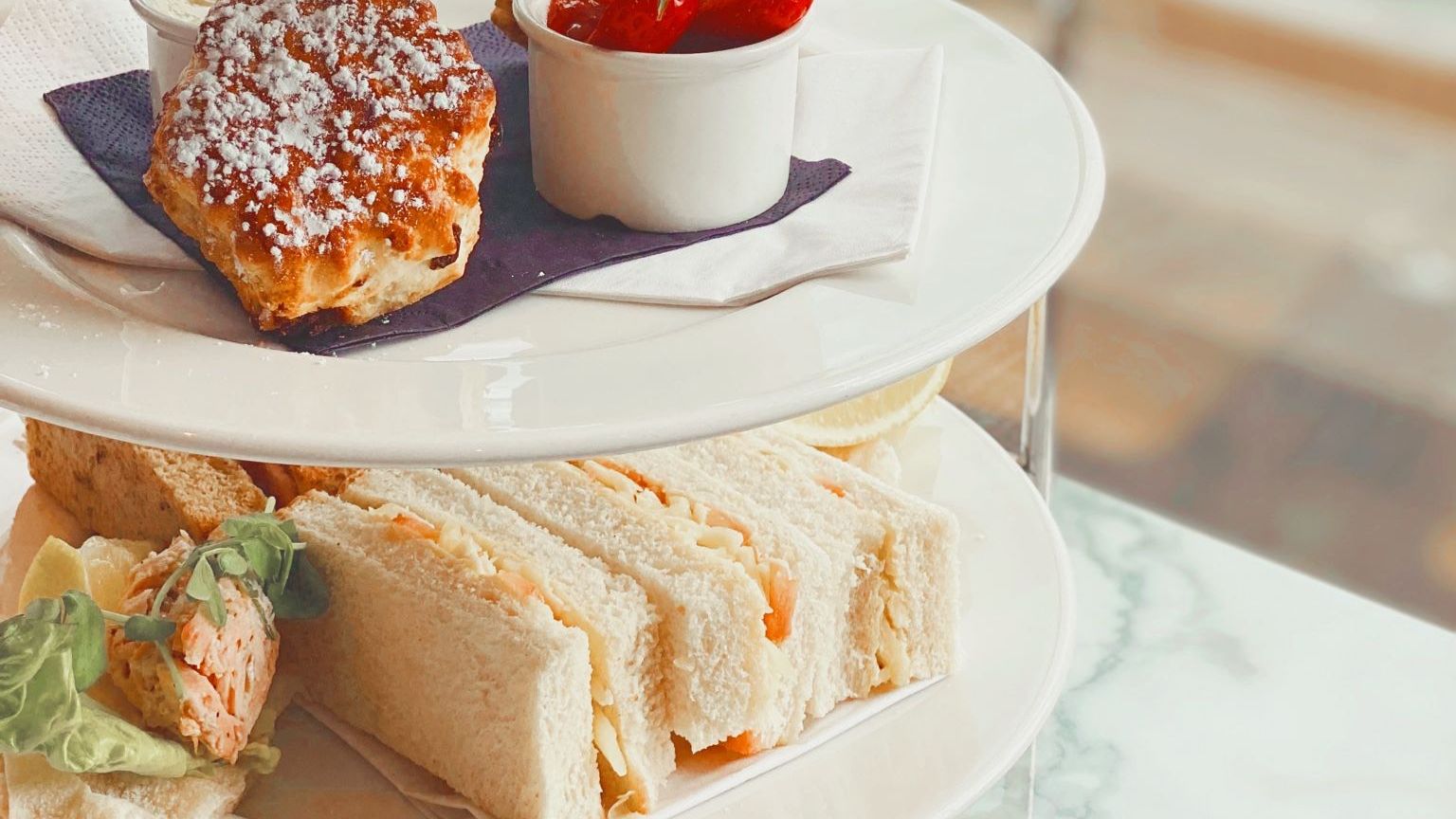 Scott's on Princes Street in Edinburgh, Edinburgh City Centre ...