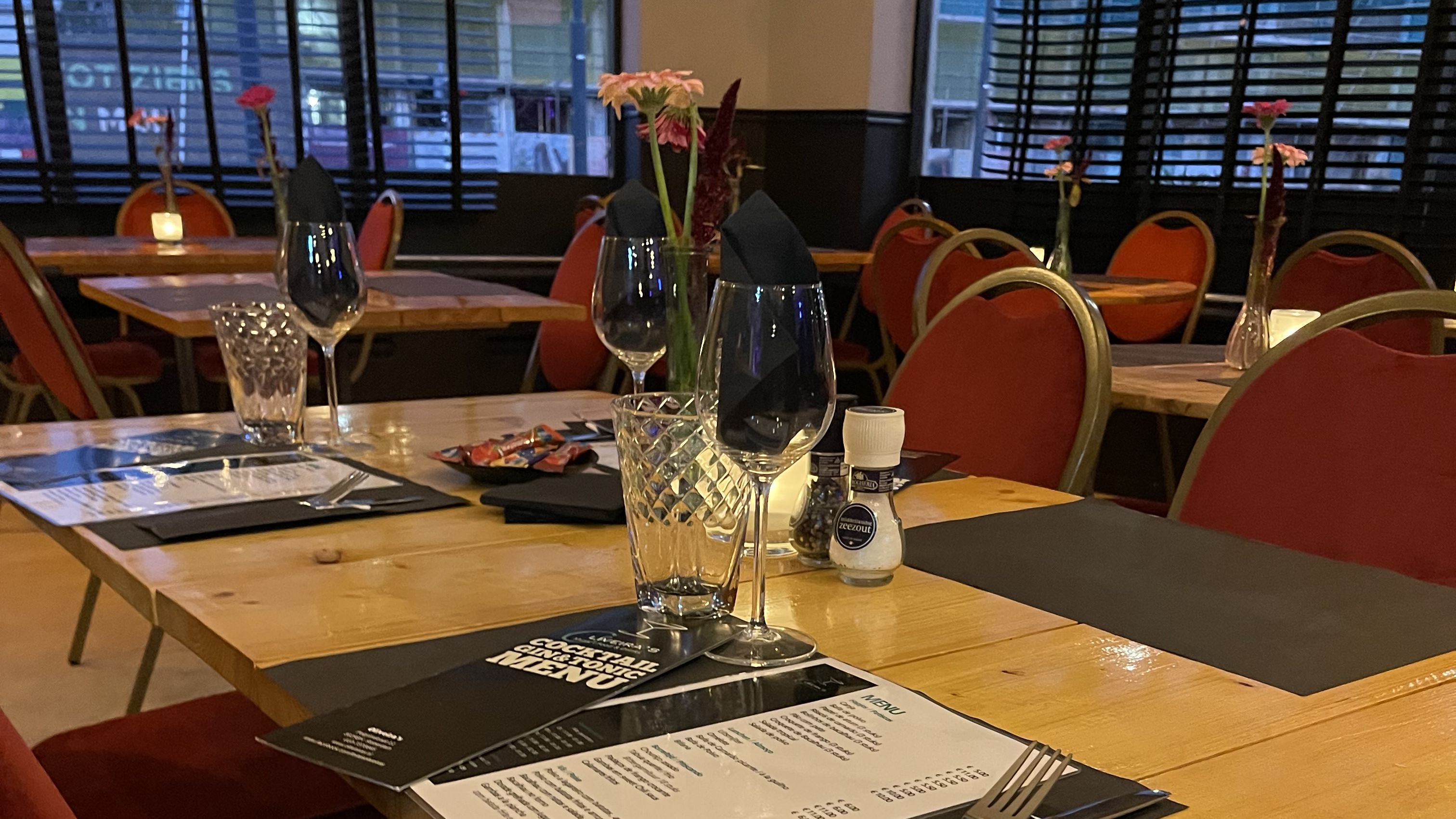 Oliveiras Restaurant Bar Lounge & Music in Rotterdam - Menu ...