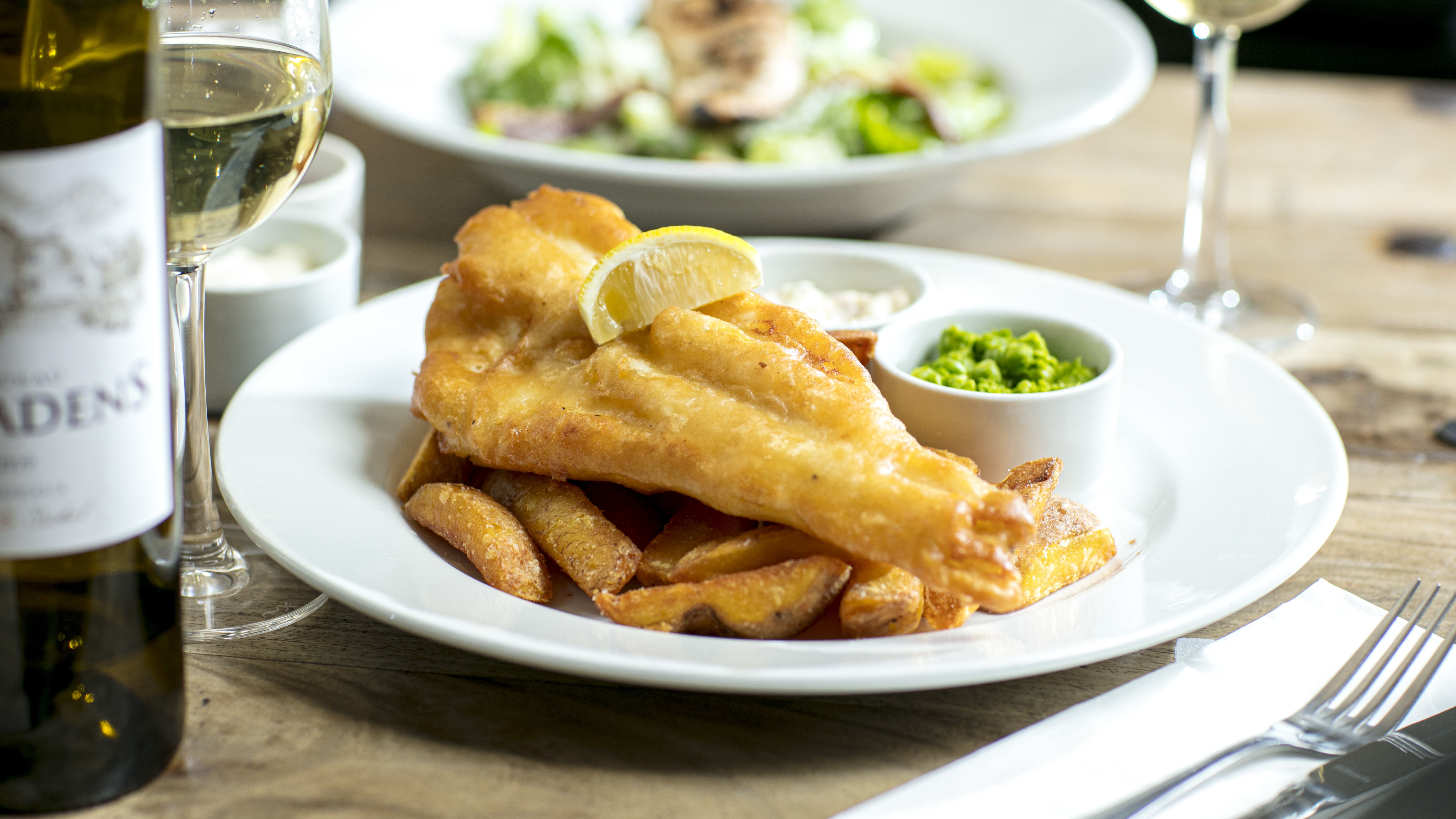 Davy's at Plantation Place in London, Aldgate, Fenchurch Street & Tower ...