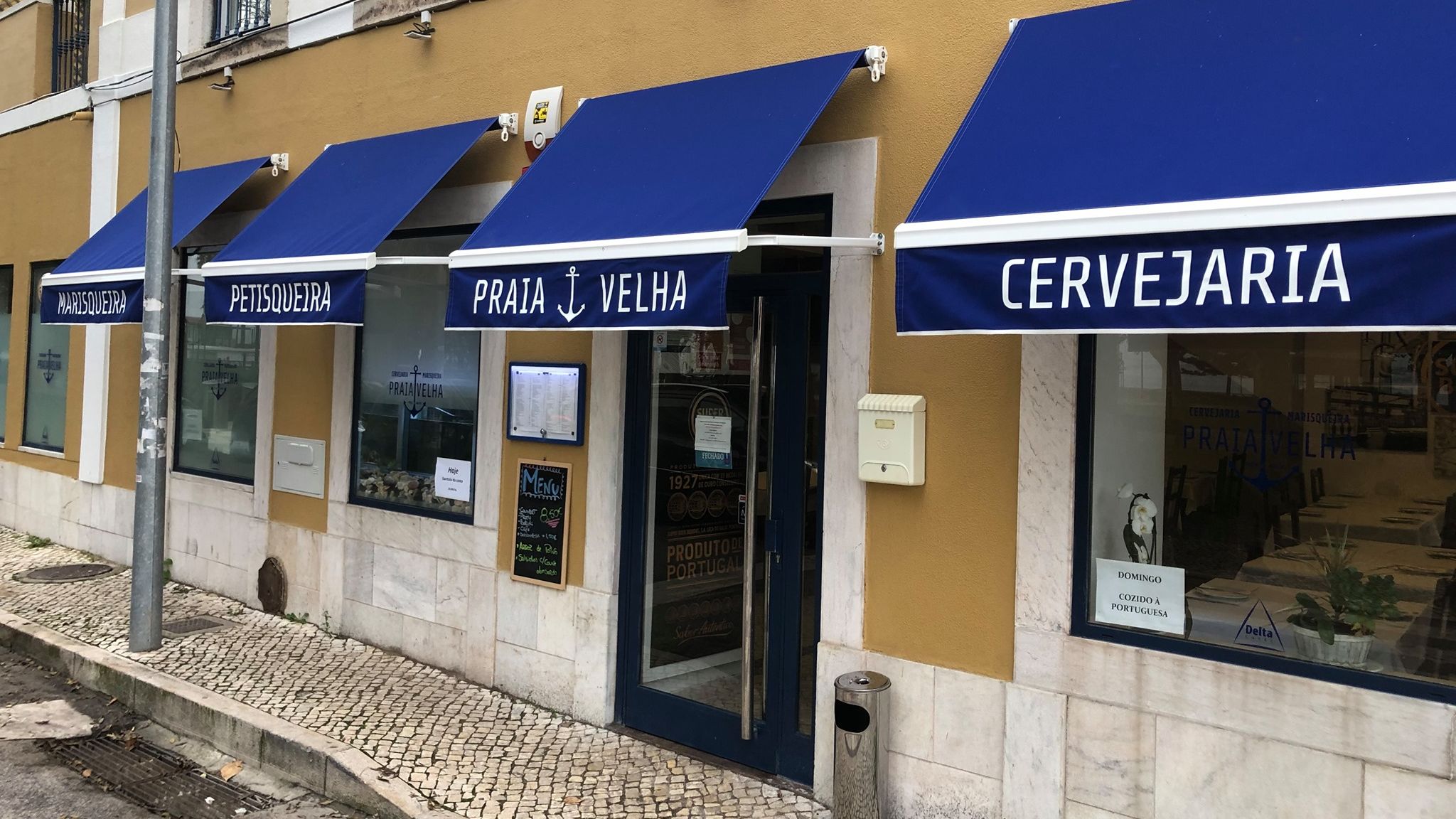 Praia Velha em Paço de Arcos - Preços, menu, morada, reserva e ...