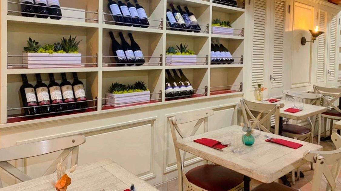 Aquila Restaurant Wine Bar in Venice - Restaurant Reviews, Menu and ...