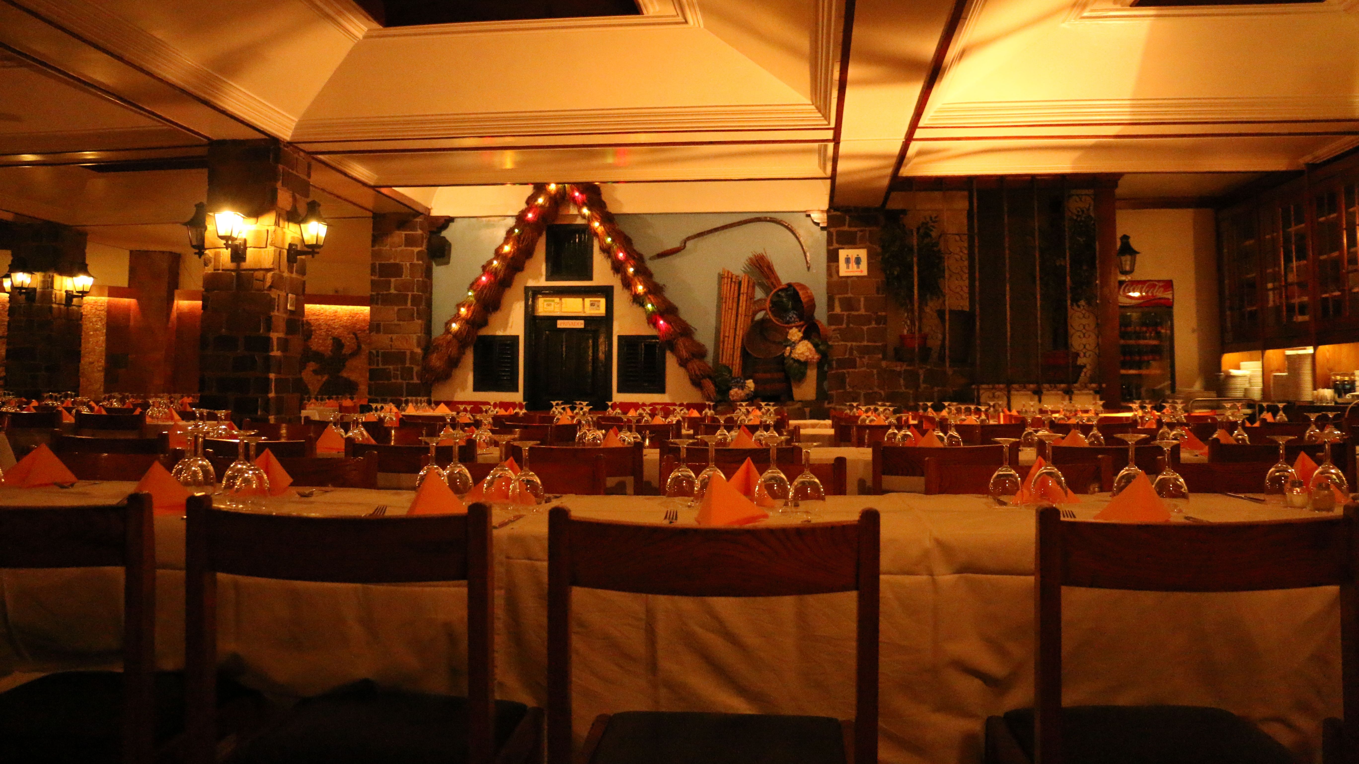 Restaurante Típico "A Parreira" em Funchal - Preços, menu, morada ...