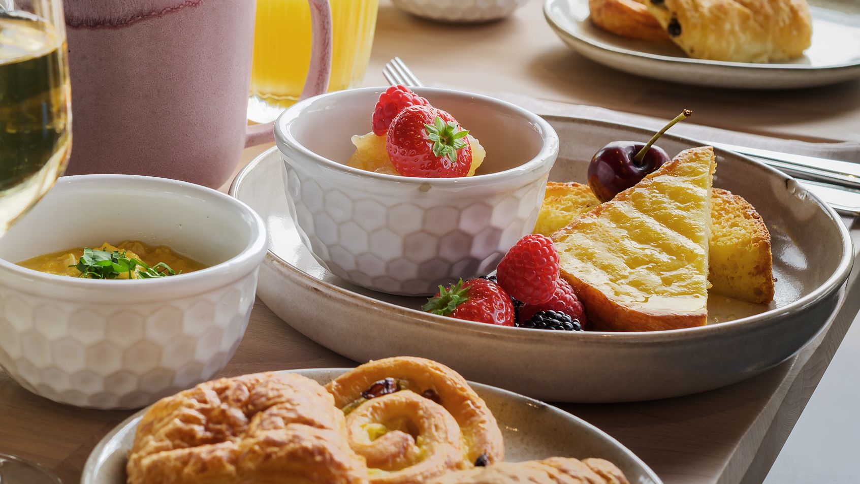 Bateau Le Capitaine Fracasse: dîners et brunchs-croisières in Paris ...