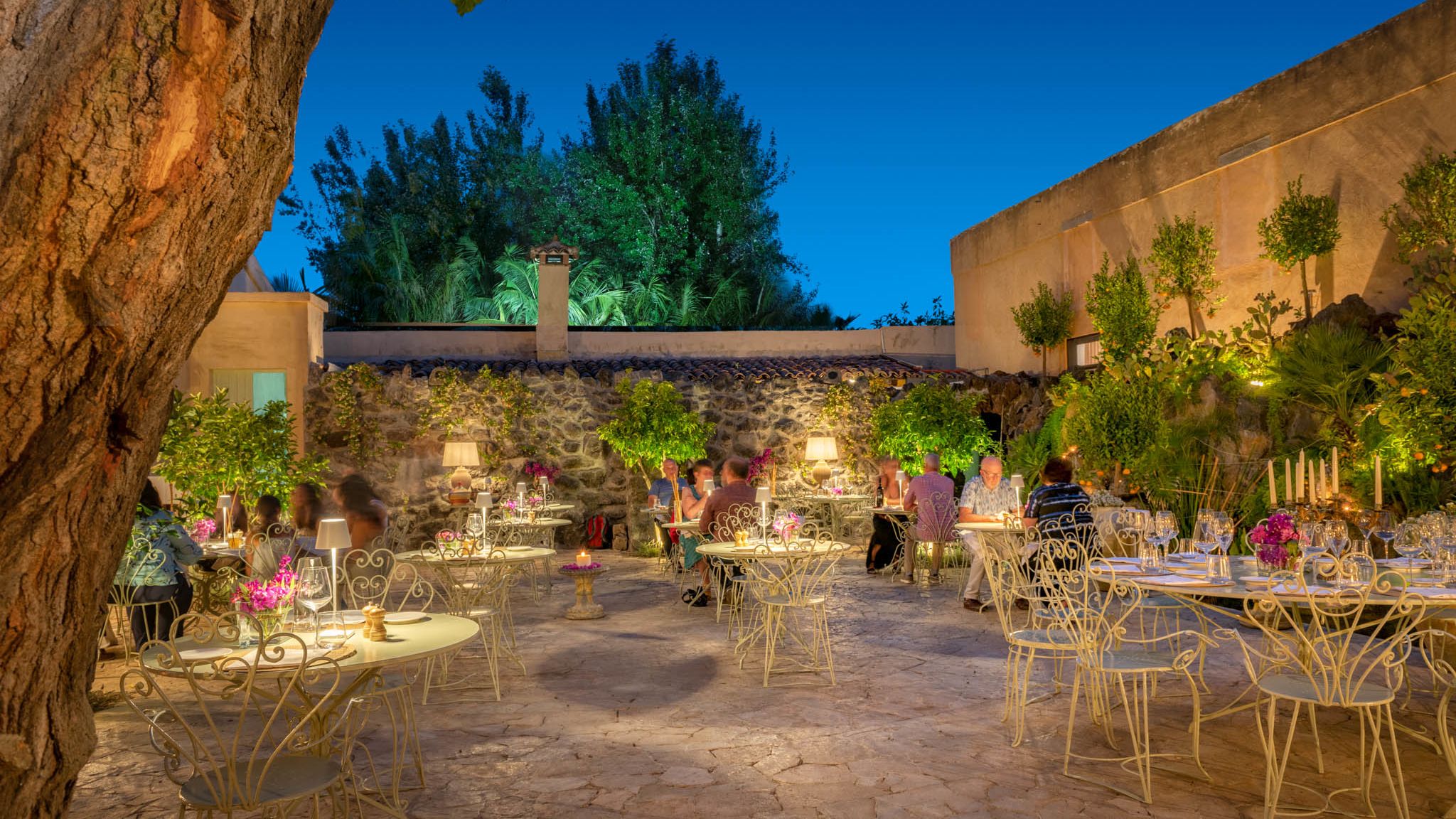 Giardino di Pietra Ristorante Siciliano in Calatabiano - Restaurant ...