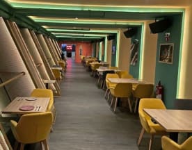 The 10 Best Restaurants in Santiago Bernabeu stadium, Madrid | TheFork