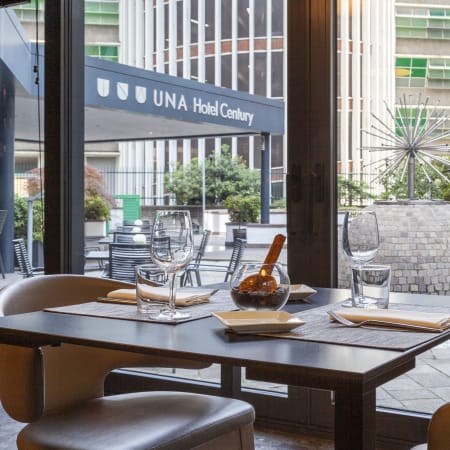 Verified Reviews 2025 - The Hall Bar & Restaurant Milan | TheFork