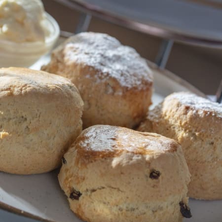 Restaurant Afternoon Tea at Cheltenham Chase à Brockworth - Menu, avis ...