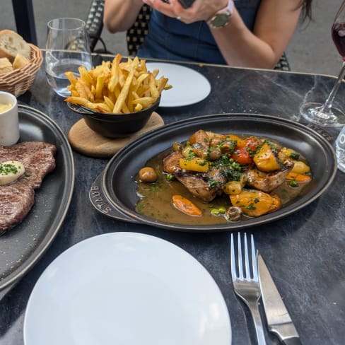 Les Cocottes Tour Eiffel in Paris - Restaurant Reviews, Menu and Prices ...