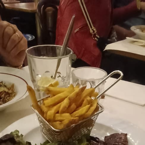 Le Progrès in Paris - Restaurant Reviews, Menu and Prices | TheFork