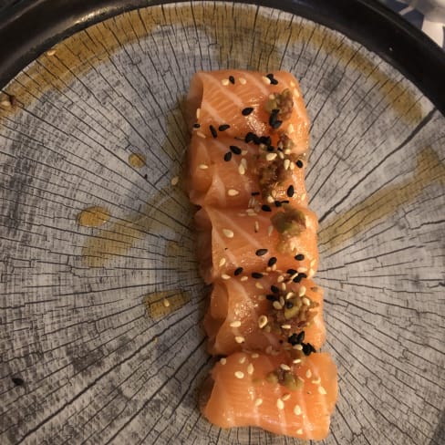 Restaurant Snow sushi à Cerese - Menu, avis, prix et réservation | TheFork