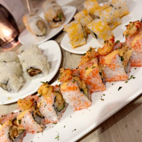 Shiki Sushi & Lounge in Rotterdam - Menu, openingstijden, prijzen ...