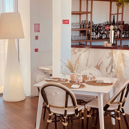 Verified Reviews 2025 - Pasha Beach Bar Costa da Caparica | TheFork