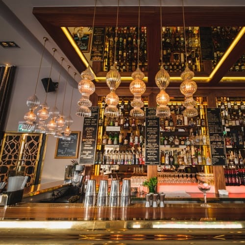 Exit Lounge & Bar Tapas i Stockholm - Restaurangens meny, öppettider ...