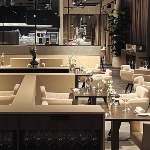 Restaurant Showw in Amsterdam - Menu, openingstijden, prijzen, adres ...