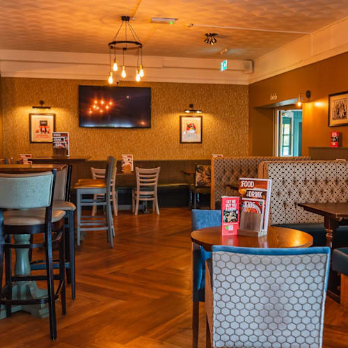 Restaurant Hunters Lodge Bridgend à Bridgend - Menu, avis, prix et ...