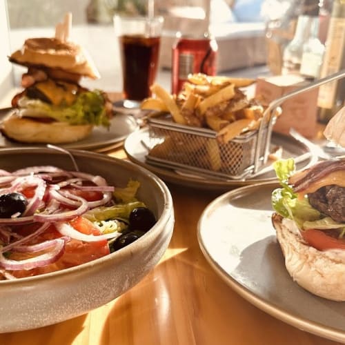 Recensioni Verificate 2025 - Mestizä Tapas - Burger & Thin Pizza ...