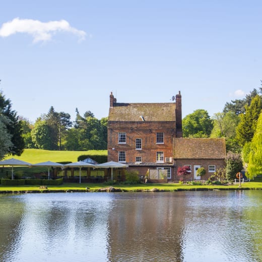 Carte et Menus 2025 - Auberge du Lac à Welwyn Garden City | TheFork