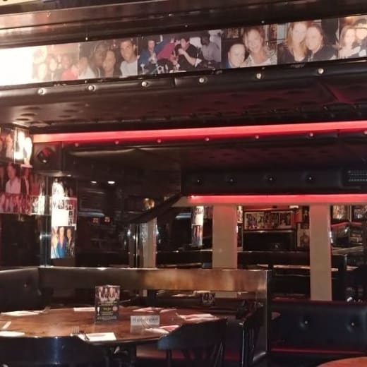 Carte et Menus 2024 - Ciro's Pizza Pomodoro - Italian Restaurant & Bar ...