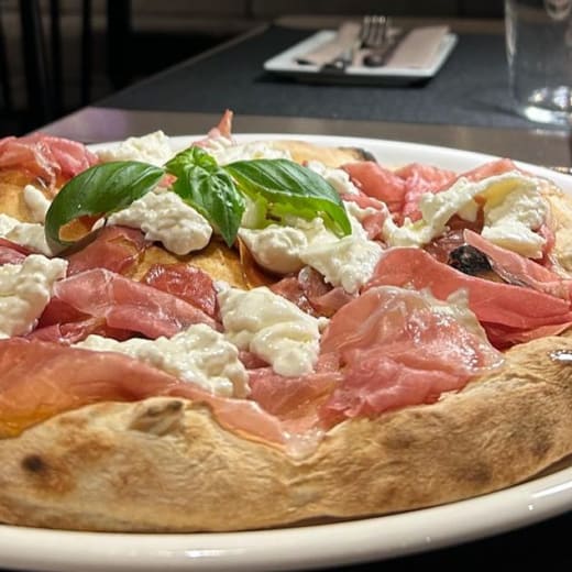 Karati Exclusive Club in Riccione - Bewertungen, Speisekarte und Preise ...