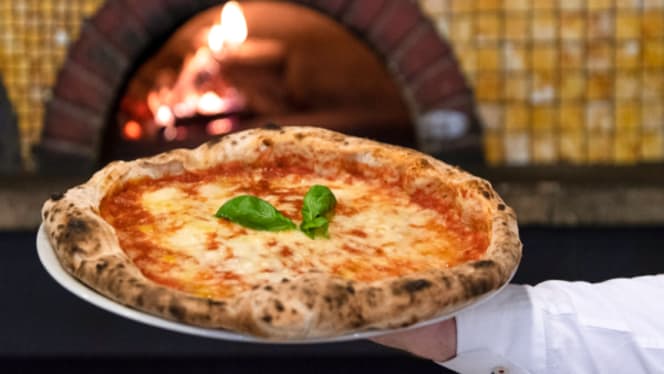 Pizza Forum al Colosseo a Roma - Menu, prezzi, immagini, recensioni e ...