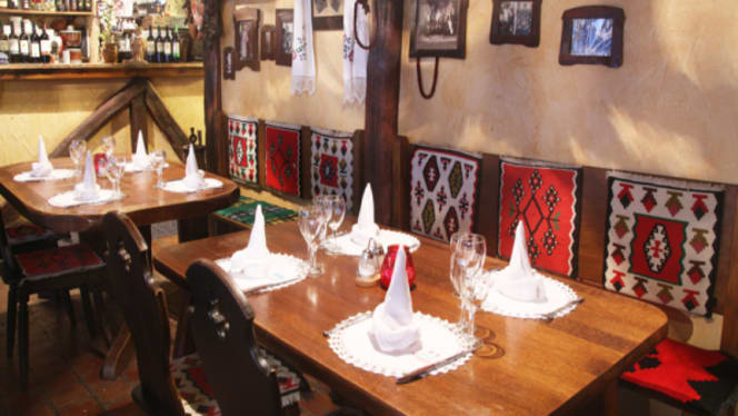Restaurant Zavicaj - Au Pays Natal à Paris - Menu, avis, prix et ...
