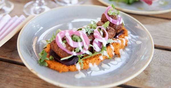 Menus 2024 - Vicinity at The Tower Hotel in London | TheFork