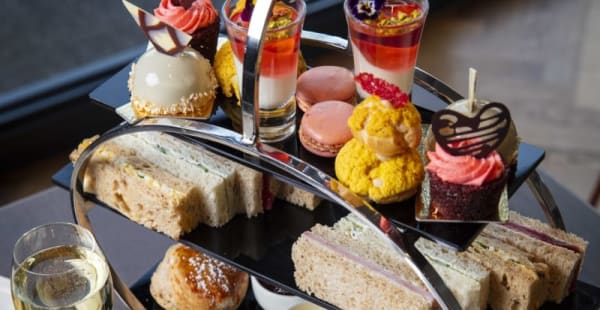 Menus 2024 - Vicinity at The Tower Hotel in London | TheFork