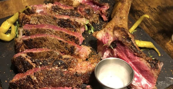 Restaurant Le Fantomas à Paris - Menu, avis, prix et réservation | TheFork