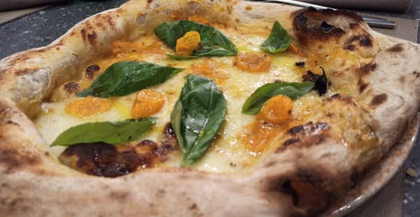 L'evoluzione della pizza a Catania - Menu, prezzi, immagini, recensioni ...