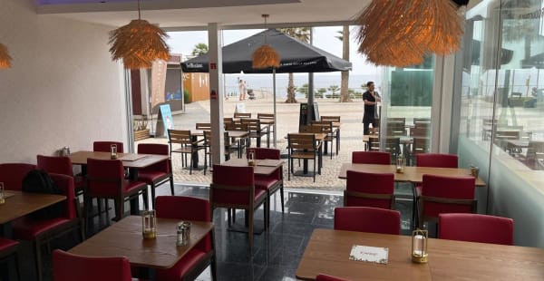 Sam's Bar & Kitchen - Vegetarian Restaurant in Armação de Pêra ...