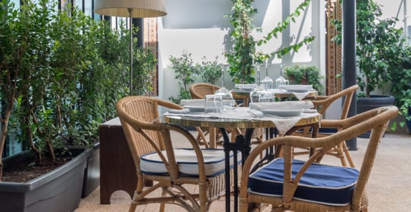 Flow Restaurant & Bar in Porto - Restaurant Reviews, Menu and Prices ...