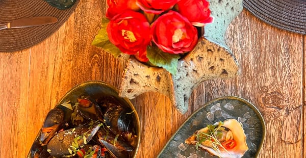 Golfinho Azul em Encarnação - Preços, menu, morada, reserva e ...