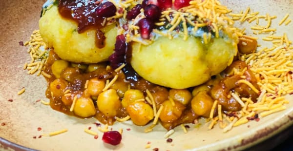 The Landsdowne by Mother India, Kelvinbridge. Chef Amit Sharma. in ...